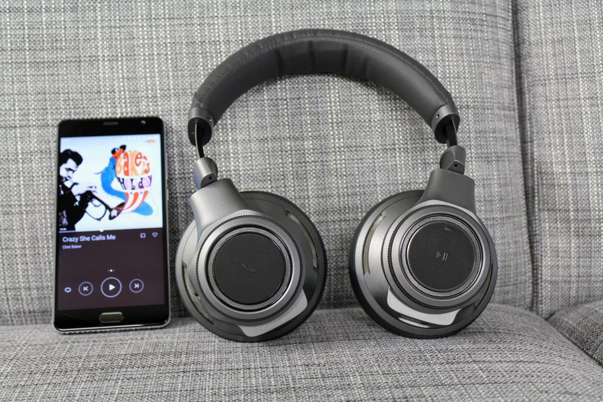 Plantronics BackBeat Pro - Casques Bluetooth sur Son-Vidéo.com